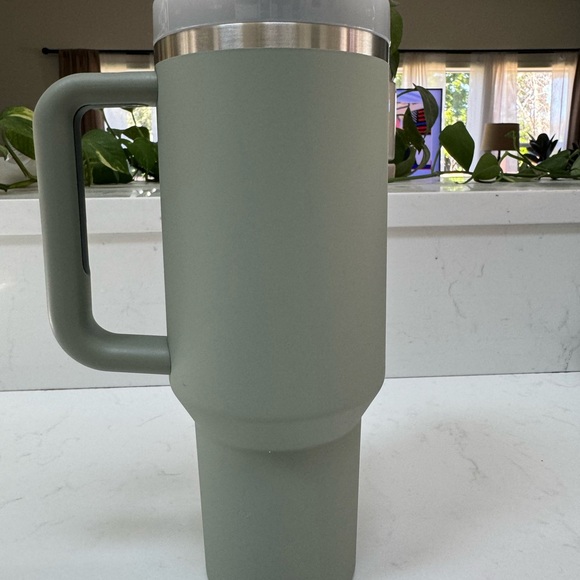 Stanley | Dining | Stanley 4oz Bay Leaf Soft Matte Stanley | Poshmark